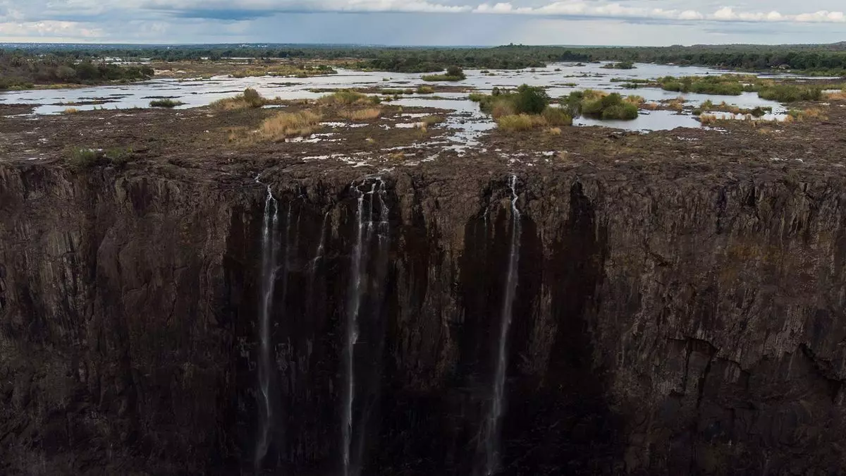 乾旱導致這6個著名的瀑布干涸