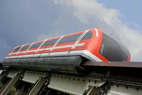 La levitazione magnetica è già utilizzata per spostare i treni, come questo in fase di test in Germania.