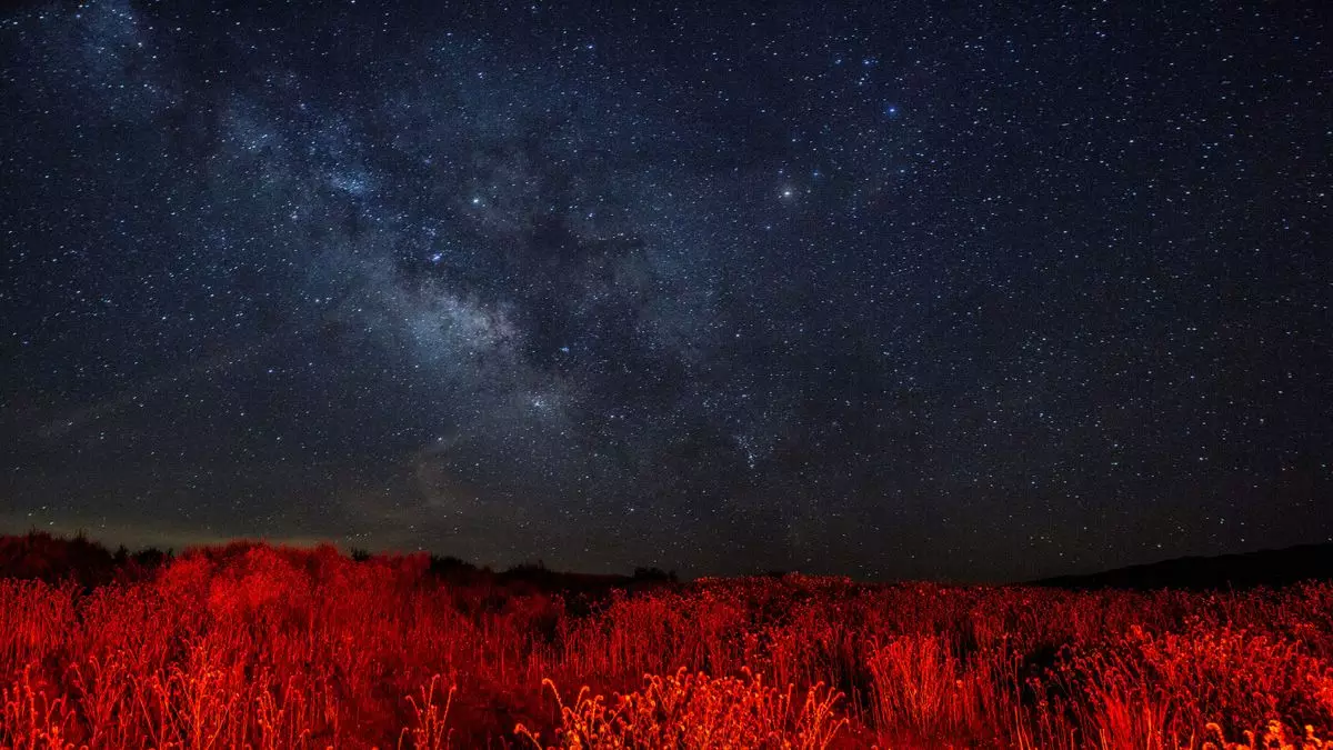 Quanta luce stellare è stata emessa dall'inizio dei tempi?