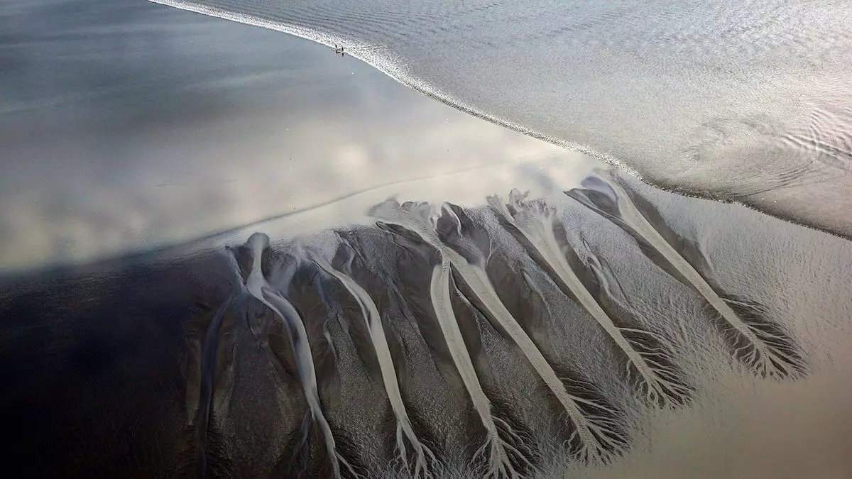 I pozzi di marea sono rari, veloci e hanno onde epiche