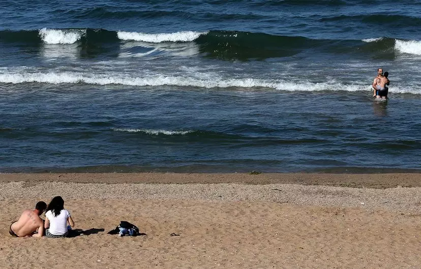 Kaspische Zee, mensen zwemmen, rusland