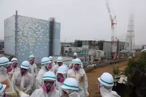 I-tsunami yabangela inhlekelele yenuzi yaseFukushima Daiichi ngo-2011.