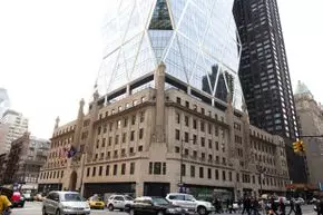 Hearst Tower, o primeiro edificio comercial verde ocupado con certificación LEED.