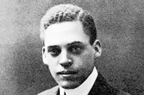 Ernest Everett Apenas foi pioneiro na pesquisa sobre fertilização celular, divisão, hidratação e os efeitos da radiação cancerígena nas células