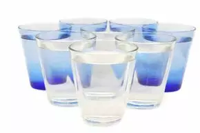 Otte glas vand er langt mere end en gennemsnitsperson har brug for på en dag.