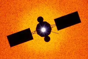 Bagaimana jika kraf komunikasi menggunakan matahari sebagai kanta untuk membesarkan isyarat dari kapal bintang dan menghantarnya ke Bumi?