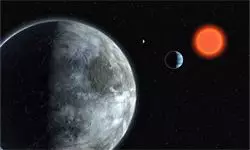 Pandangan seorang artis mengenai sistem planet Gliese 581. Yang terbesar adalah Gliese 581c, dengan exoplanet bersaiz sederhana ialah Gliese 581b dan blip ialah Gliese 581d.