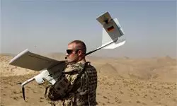 Un NAV será mucho más pequeño que el dron de reconocimiento aerotransportado EMT Aladin que este soldado alemán está usando para obtener imágenes de áreas cercanas durante una patrulla el 17 de octubre de 2010 en Afganistán.