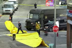 Les poursuites à grande vitesse se terminent souvent en tragédie. L'assistance en cas de vol de véhicule d'OnStar peut aider la police à arrêter les voleurs de voiture avant le début des poursuites.