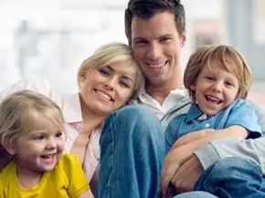 Да ли је имати овакву породицу дефиниција среће? Не. Дефиниција среће је вођење пријатног, ангажованог и смисленог живота.