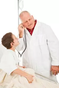 Humor może również wspomóc relacje lekarz-pacjent.