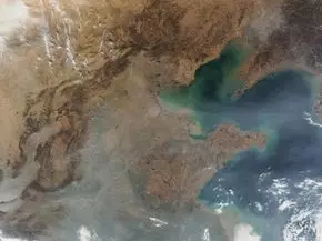 هذه الصورة لتلوث الهواء فوق الصين قد تجعل أي شخص يغمى عليه.