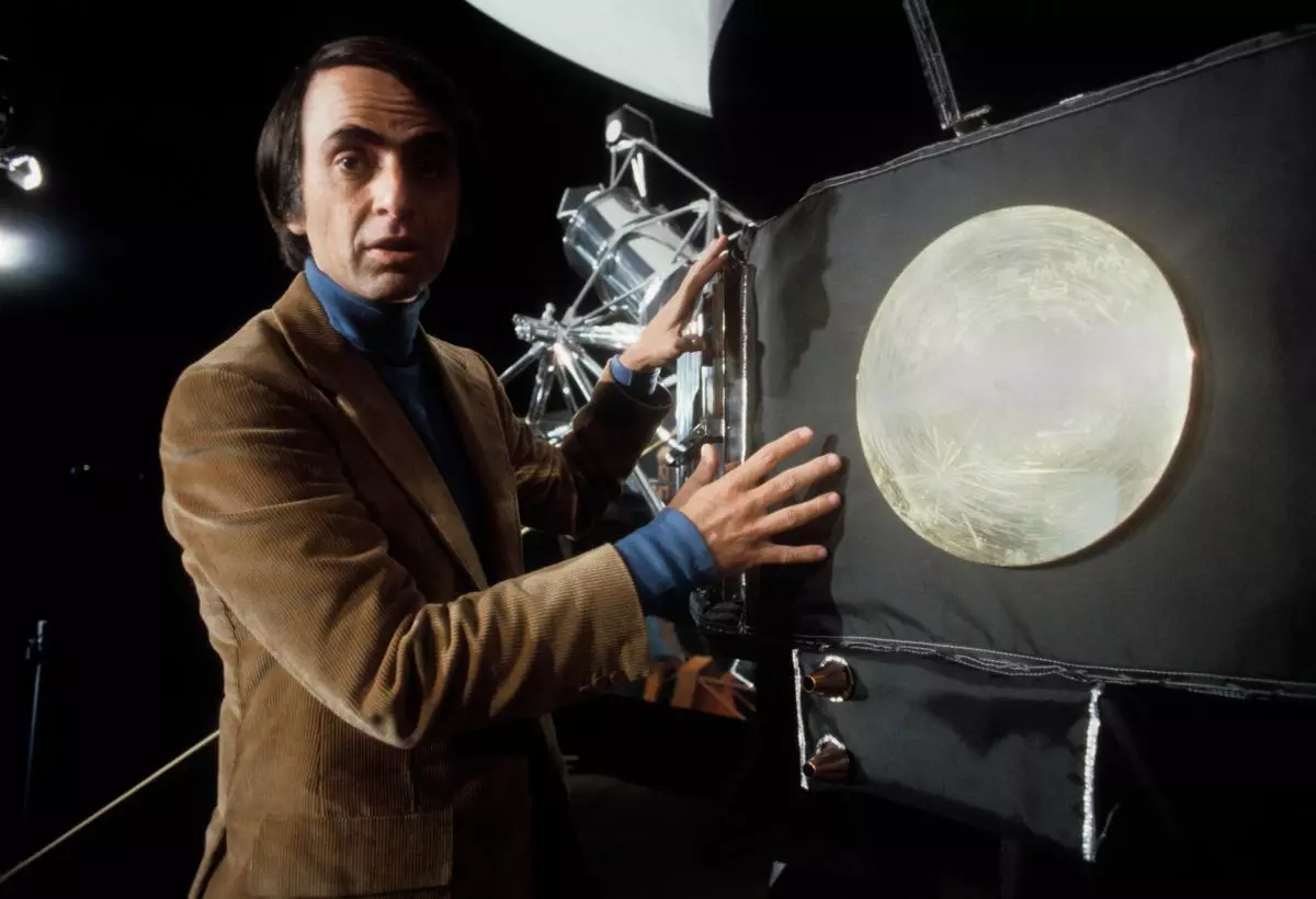 Kamoo Carl Sagan a Sebelitseng Kateng