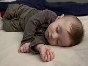 Kodėl kūdikiams reikia tiek daug miego? Dar viena paslaptis!