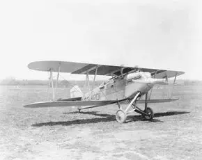 Curtiss PW-8 var með vængjaofnum. Því miður voru þeir viðhaldsmartröð og óframkvæmanlegir í bardaga.