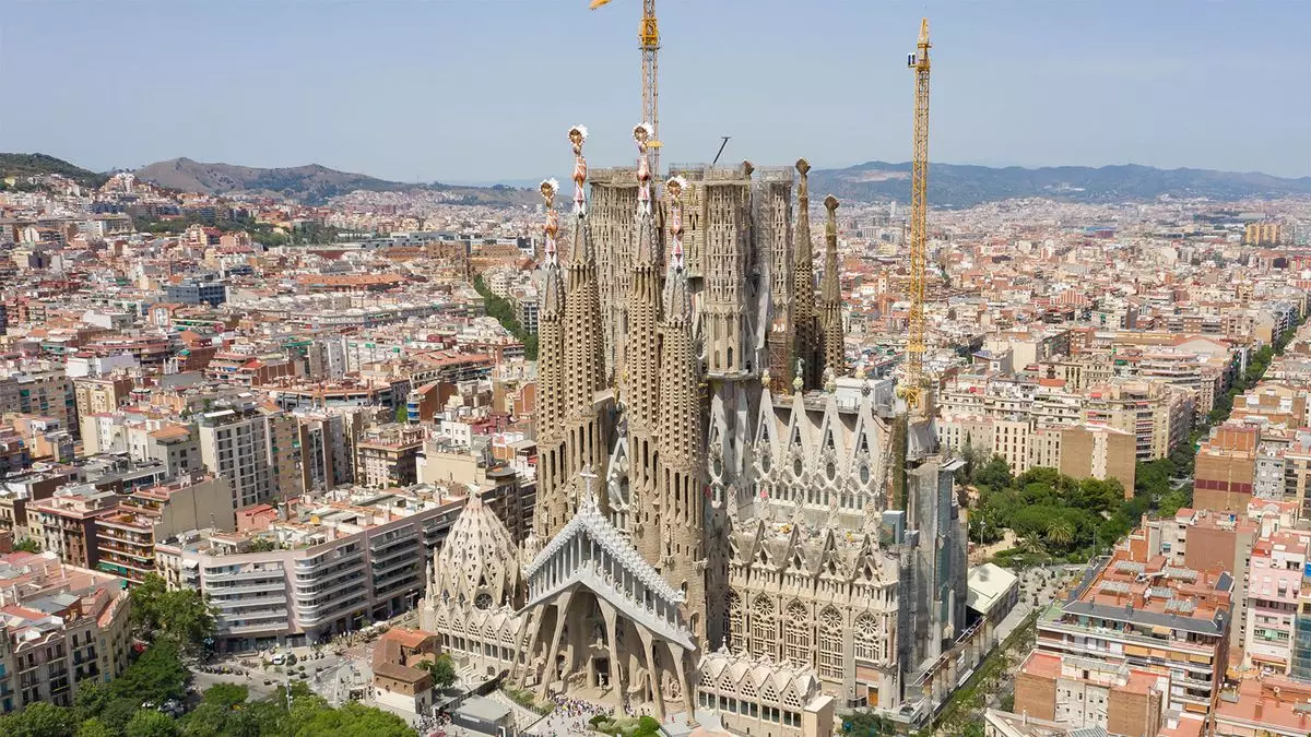 Bazilica Sagrada Familia este aproape terminată, după 140 de ani