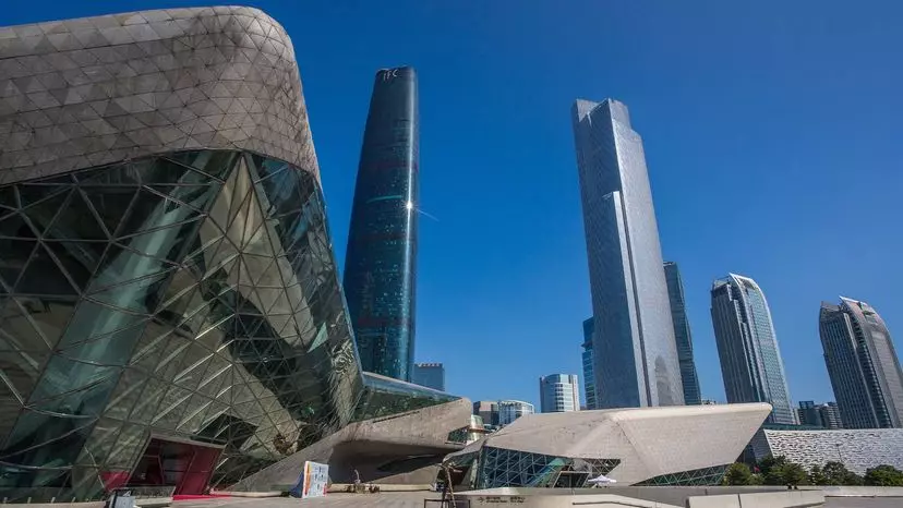 I-Guangzhou Opera House