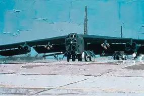 Boeing B-52 Stratofortresses-ը հարվածել է իրաքյան ուժերին Պարսից ծոցի պատերազմի ժամանակ: