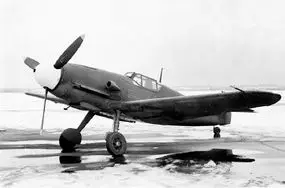 Aufeinanderfolgende Designänderungen an der Messerschmitt Bf 109 führten zu einem zunehmend stromlinienförmigen Flugzeug. Die hier zu sehende ist eine Bf 109F, die nicht lange nach der Luftschlacht um England 1940 auftauchte.