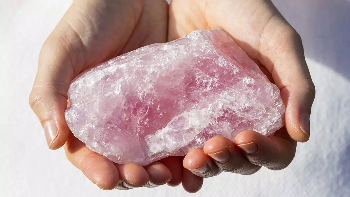 Rose Quartz is de echte leafdestien, net de diamant