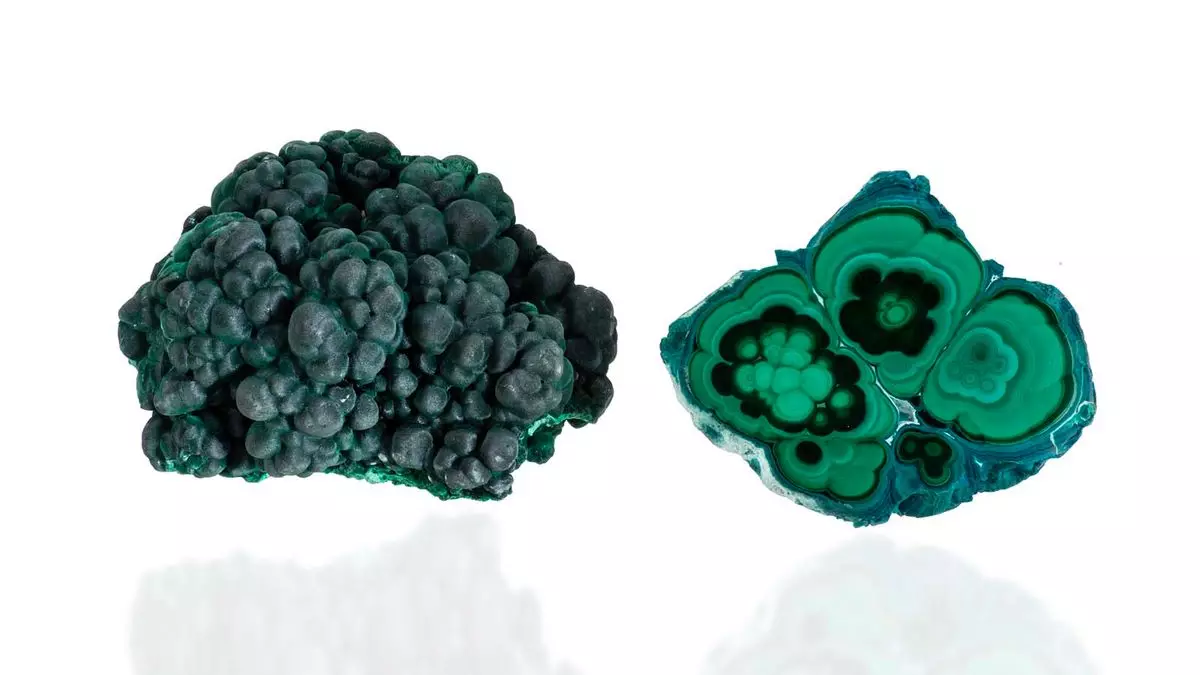 Malachite គឺជាត្បូងពណ៌បៃតងដ៏ស្រស់ស្អាតដែល Cleopatra ពាក់