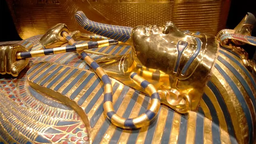 Kral Tutankhamun cənazə maskası