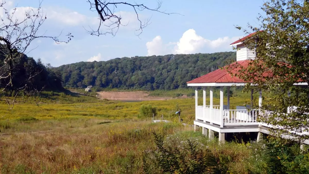 Pourquoi le lac « Dirty Dancing » continue-t-il de se vider ?