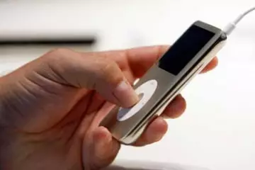 Ці можаце вы ўключыць iPod цыбуляй?